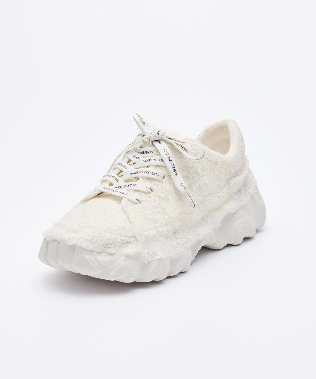 Bumpy Sole Lace Sneaker - White – MAISON MAVERICK PRESENTS